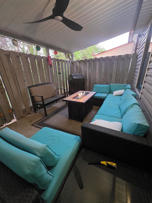 Modern/retro 2br Condo By Exceptional Stays - Greensboro, NC