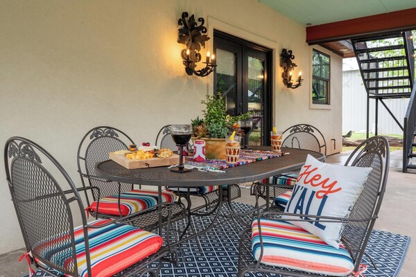 Boho Buffalo: Luxe Texas Hideaway In The Gap - Elm Creek, Texas