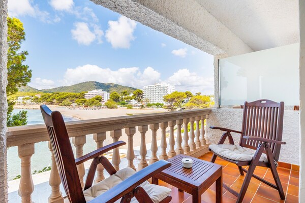 Hostal Boutique Canyamel, 112 Double Room With Sea View, Private Terrace, Wi-fi And Air Conditioning - Canyamel