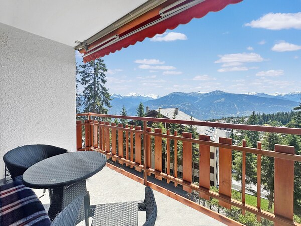 Alpine Evasion - Crans Montana - Swiss Alps - Crans-Montana