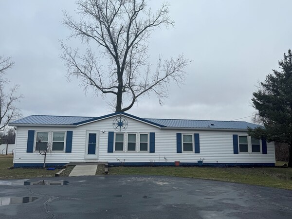 3-bedroom Lake House In Peaceful Montpelier With Ac, Wifi. Enjoy Your Stay - Montpelier, OH