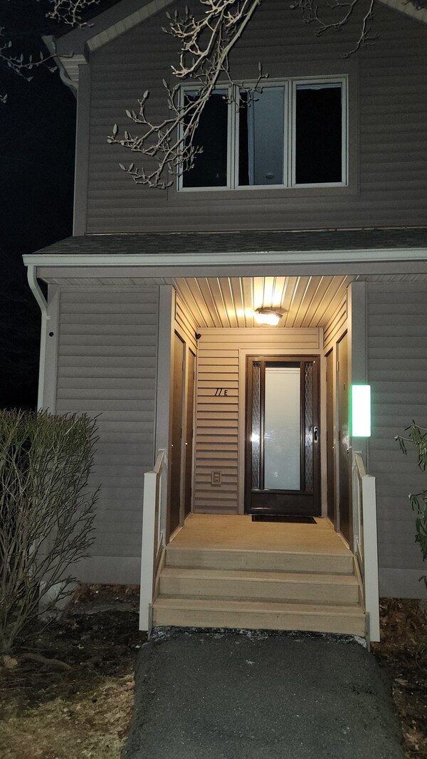 2-bedroom, 2.5 Bath Pocono Mountains Hideaway In East Stroudsburg - Pocono Mountains, PA