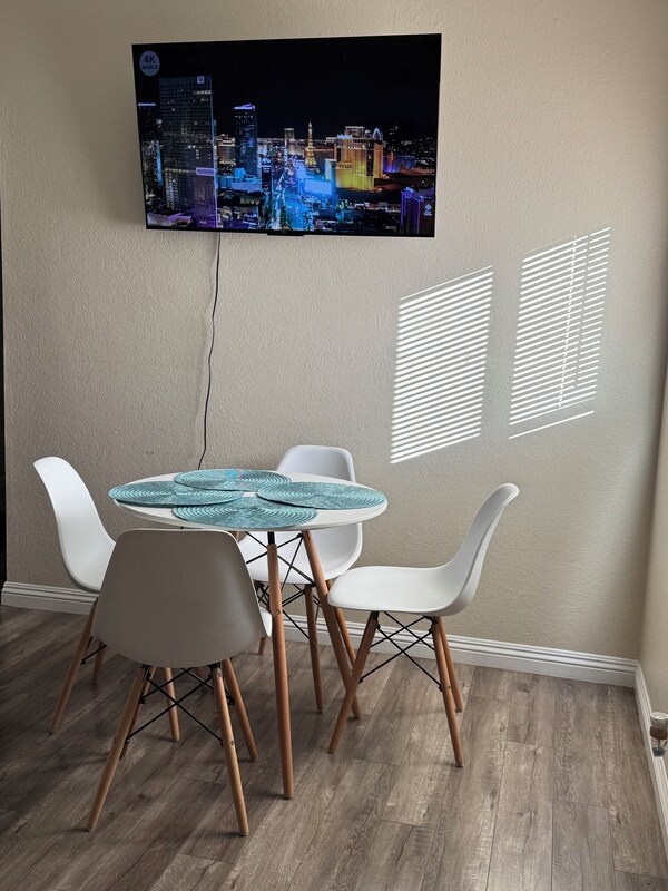 3-bedroom House In Superb North Las Vegas With Ac, Wifi - North Las Vegas, NV