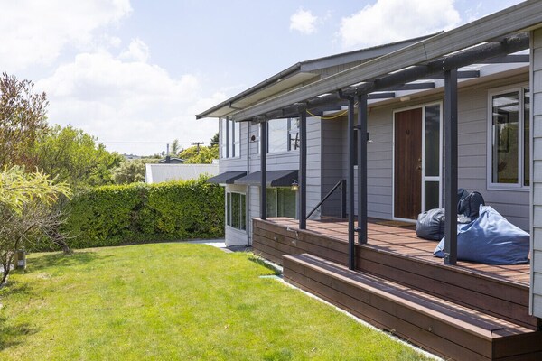 Fantail Retreat | Family-friendly 4br Stay Near Lake & Gardens - Taupo