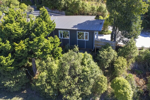 Timberline Retreat - Central Location - Lake Taupo