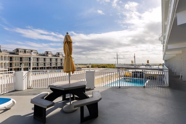 6201 Ocean Ave, Unit 414 - The Nassau Inn - Cape May, NJ