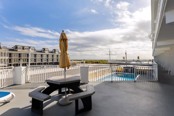 6201 Ocean Ave, Unit 305 - The Nassau Inn - Cape May, NJ