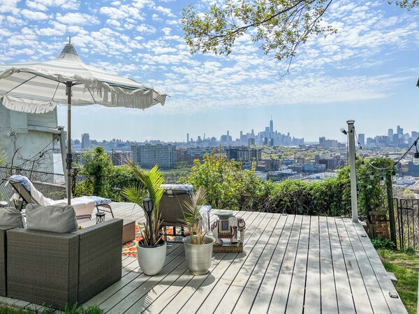 Princess-inspired 1-bedroom Gem With Private Patio! - Union City