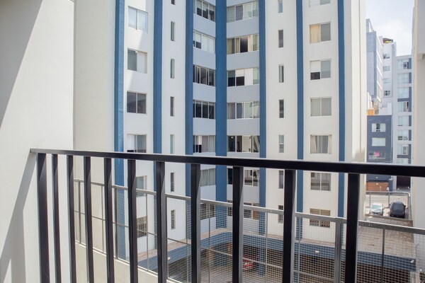 W* | Inspirational 1br W/balcony In Miraflores - Lima