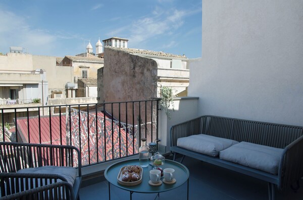 Civico Savoia Apartment - Ispica