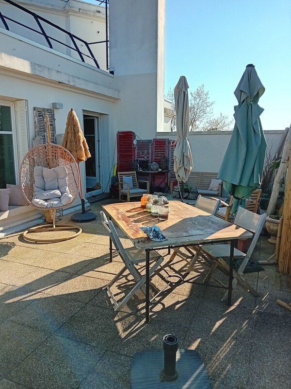 A 5 Mn Du Centre Ville, Appartement Avec Terrasse Plein Sud ! Animaux Acceptés. - ibis Tours Centre Gare