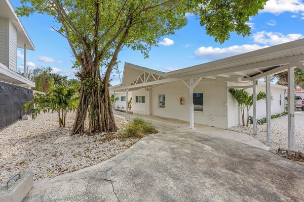 Welcome To The Drift  Your Laid-back Beach Escape In Cocoa Beach! #5 - Cocoa Beach