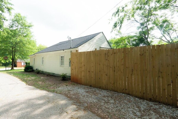Pet-friendly Home Walking Distance To Downtown Monroe - Monroe, GA