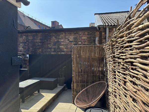 4 Bedroom Town House - Leek