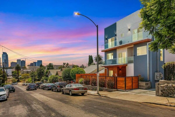 La Insta-worthy Townhome +Prking - Los Ángeles, CA