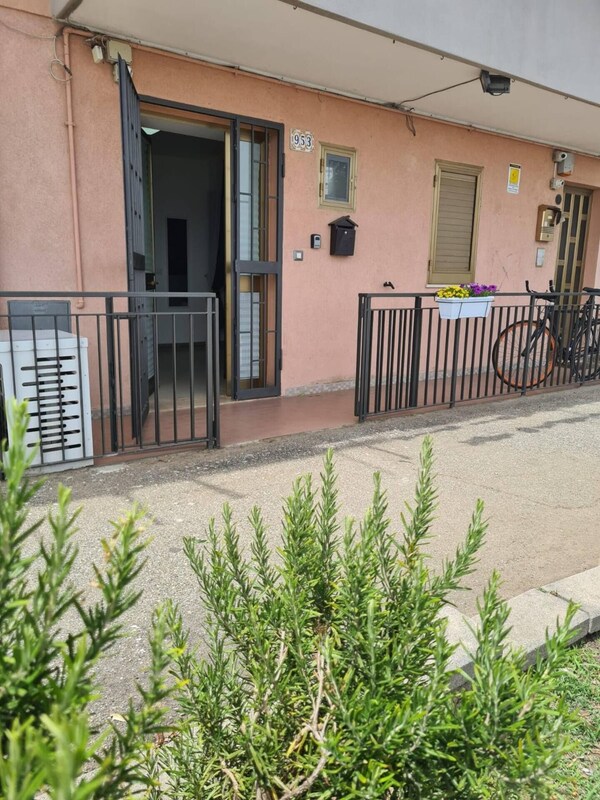 Welcome To Poseidon's Seaside Retreat  Your Perfect Coastal Getaway - Messina