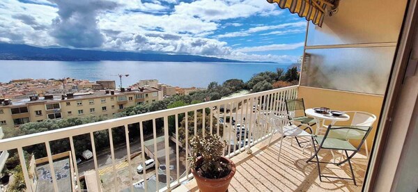 Bel Appartement Pour 6 - Vue Sur Le Golfe Ajaccio - ibis budget Ajaccio