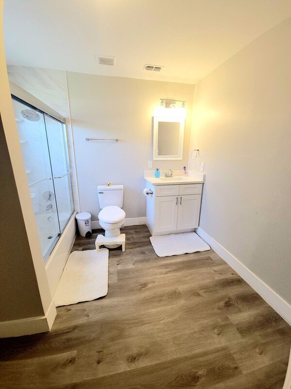 Charming 1 Bed Suite With Ac And Wifi In Lakeland - Plant City, FL