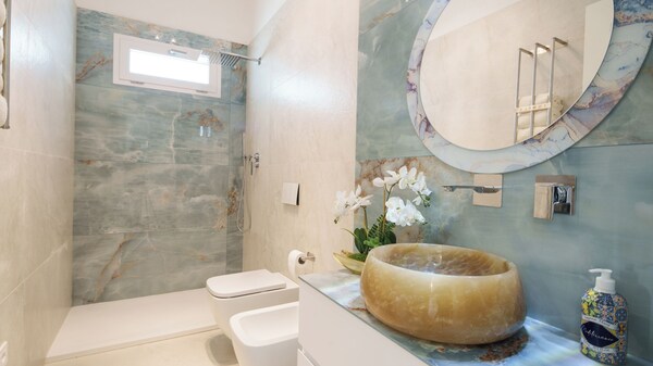 Casa Milly - Tres Habitaciones Piso, Capacidad 6 - Olbia