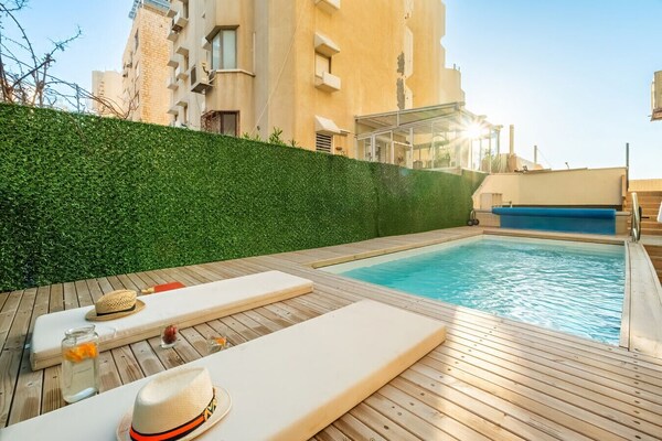 Netanya Beach & Pool Chic Studio - Israel