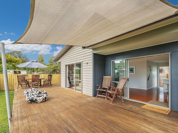 Flaxmill Haven - Cooks Beach Holiday Home - Whitianga
