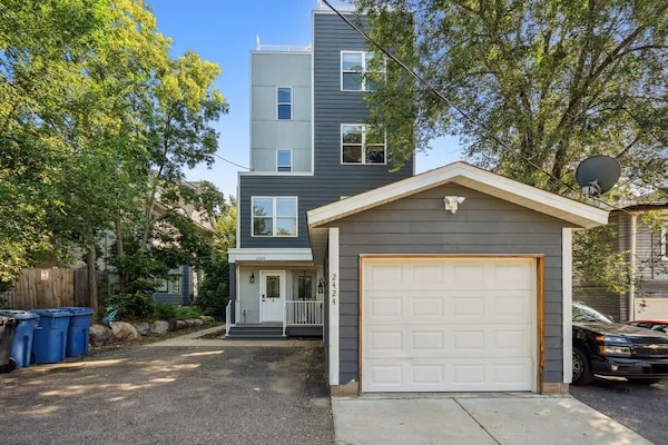 Luxury 1br/1.5ba Room In Shared Home W/ Rooftop Near Downtown - Minneapolis, MN