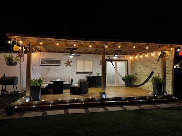 Spacious Home Near Beaches & Tarpon Springs  Perfect For Families & Pets! - Holiday, FL