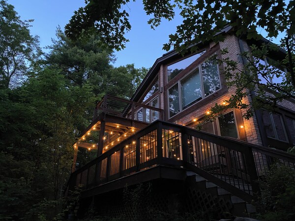 Mountain Lodge Retreat, Near New Paltz &Hikes.\nnature And Modern Convenience. - New Paltz, NY
