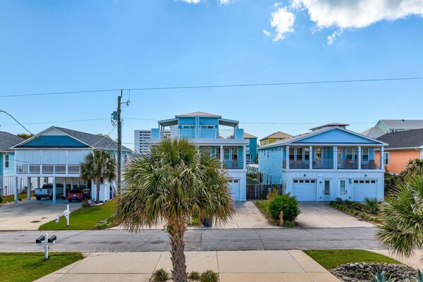 Butterfly Oasis - 3 Bedroom, 2.5 Bath, Pet Friendly - Kure Beach, NC