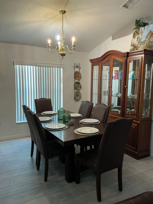 Feel Right At Home In Our Cozy Place Close To Posner Park, Davenport. - Haines City, FL