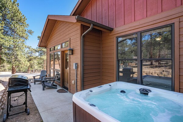 Hillside Hideaway- Family Friendly Centrally Located With Ac, Hot Tub, Game Room - Estes Park, CO
