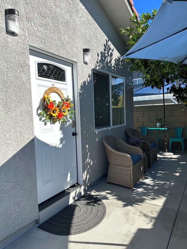 2-bedroom Guest House In Cool Huntington Beach With Ac, Wifi - Newport Beach, CA