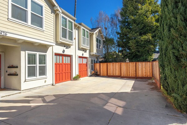 1 Bed/1 Bath Plus Office - Beachy, Clean And Comfortable - Santa Cruz, CA
