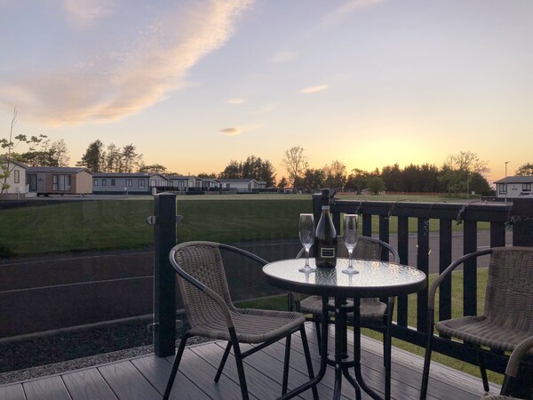 Lodge No 54 | Hot Tub | Stewart's Resort Cameron - Saint Andrews