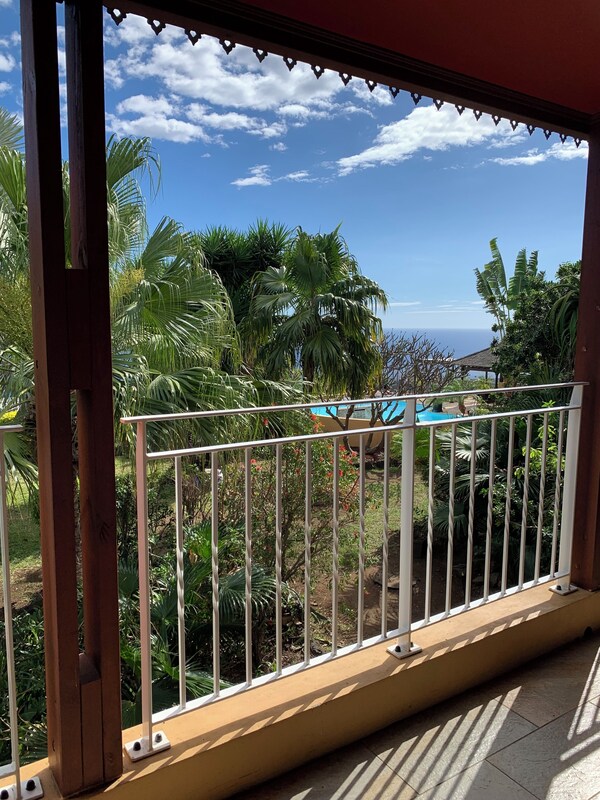 Appartement Le Fanjan, T3 De 80m² Avec Terrasse De 30m² Vue Jardin Et Piscine - Saint-Leu