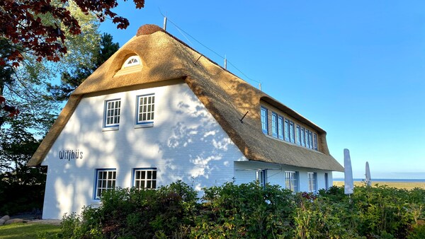 Vacation With Dog, Incl. Swimming Pool And Sauna, Upper Floor Over 2 Levels Up To 4 Persons - Amrum
