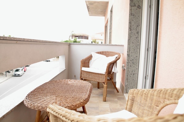 Beachfront Apartment, Unique View And Location In The Alghero Waterfront - Alghero