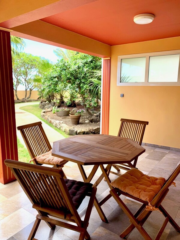Le Latanier Blanc, Petit T2 En Rez De Jardin Cosy Avec Terrasse - Saint-Leu