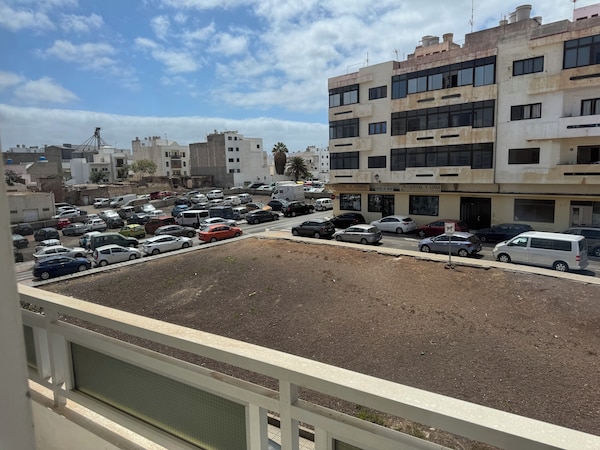 Very Central Apartment In Arrecife, Lanzarote (A Anduriña) Ideal For Families. - Costa Teguise