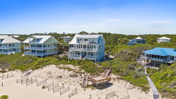 Gorgeous Beachfront Home, Private Boardwalk, Amazing Views, Sgi Plantation - St. George Island, FL