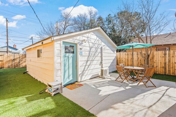 Flip Flop Stop ~ Beach Themed Studio In Tech Terrace ~ Walk To Campus! - Lubbock, TX