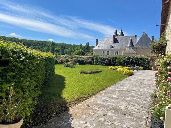 Gite Familial Dans Le  Domaine Du Château De Mazières - Centre-Val de Loire