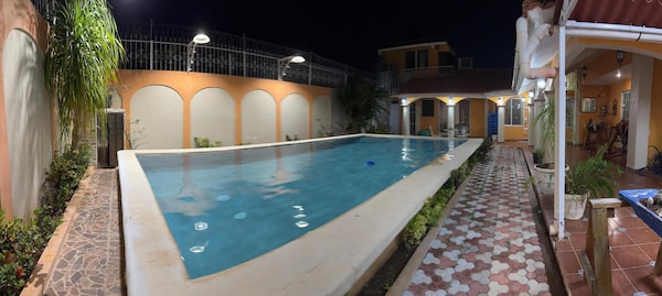 "Casa Galerías: Residencia Con Alberca Privada En Campeche" - Campeche