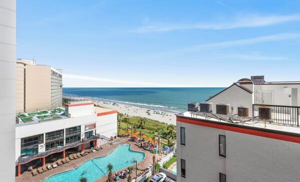 Beach'n 8th Floor 1br Condo Ocean Front - Myrtle Beach, SC