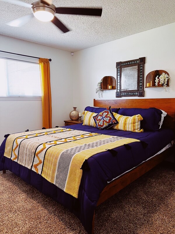 1 Acre Farm House - Bakersfield, CA