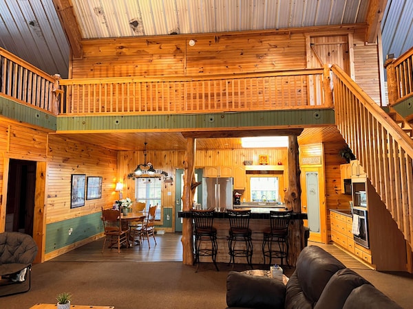 Spacious 5-bedroom Lodge With Boat Trailer Parking, @ Lake Tenkiller, In Cookson - Rocky Mountain, OK