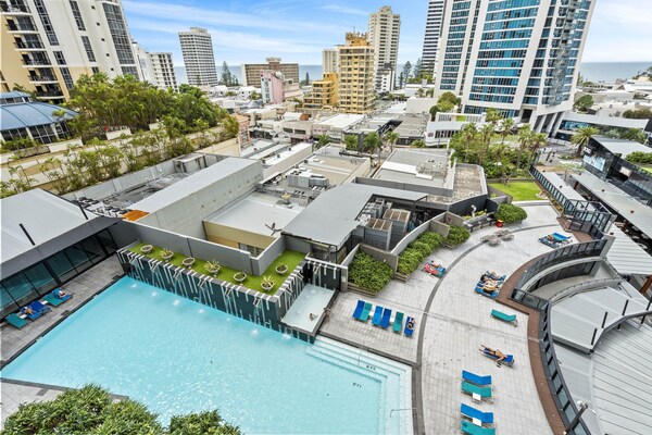 Comfy 2 Bedroom Unit At Circle On Cavill - Q Stay - Gold Coast