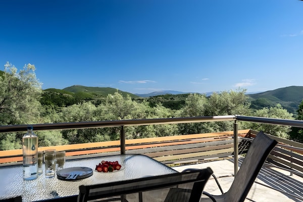 Apartment 'Spiri's House' With Private Terrace, Wi-fi And Air Conditioning - Lefkada