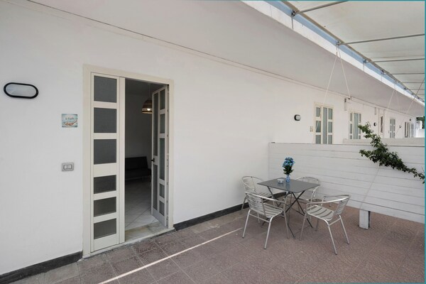 Apartment 'Appartamento Li Galli  Standard' With Sea View, Wi-fi And Air Conditioning - Sorrento