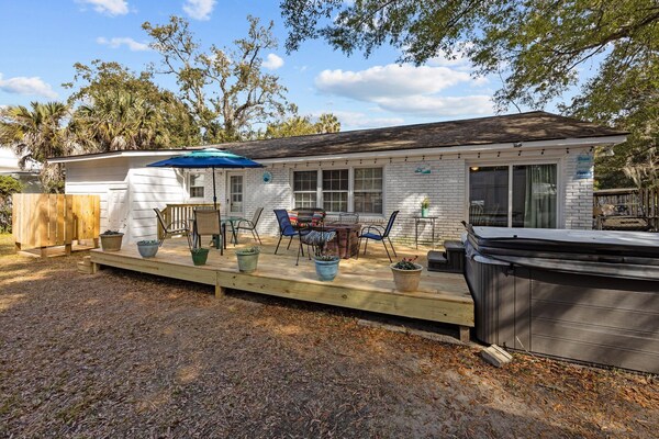 Quintessential Family Beach Cottage / Easy Walk To Beach! - Caroline du Sud